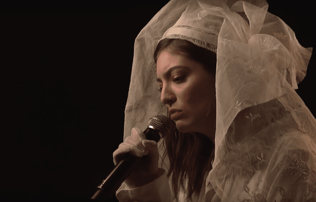 Lorde: guarda le performance di “Green Light” e “Liability” al Saturday ...